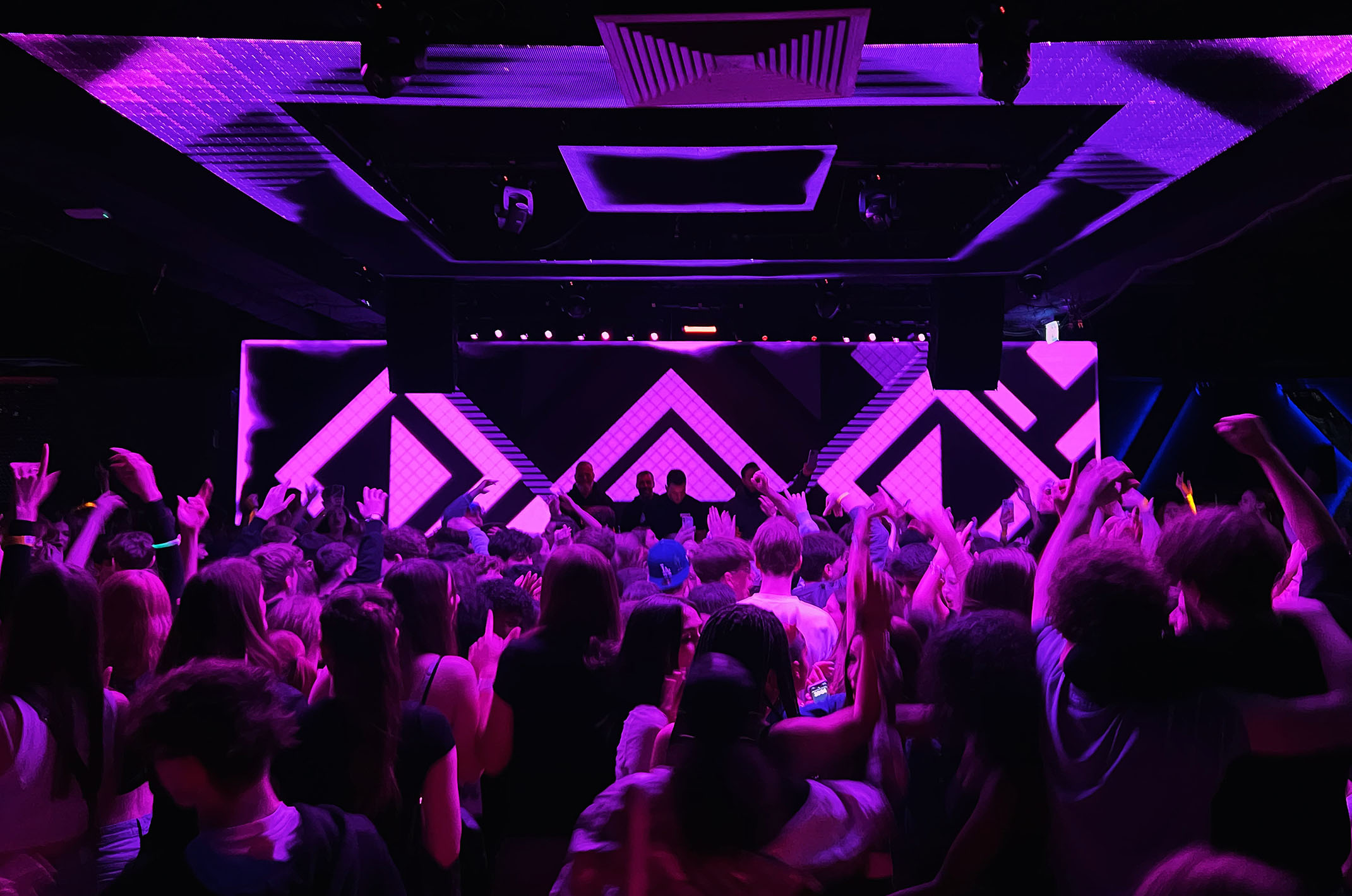 The Cloud – Club & Bar & Event